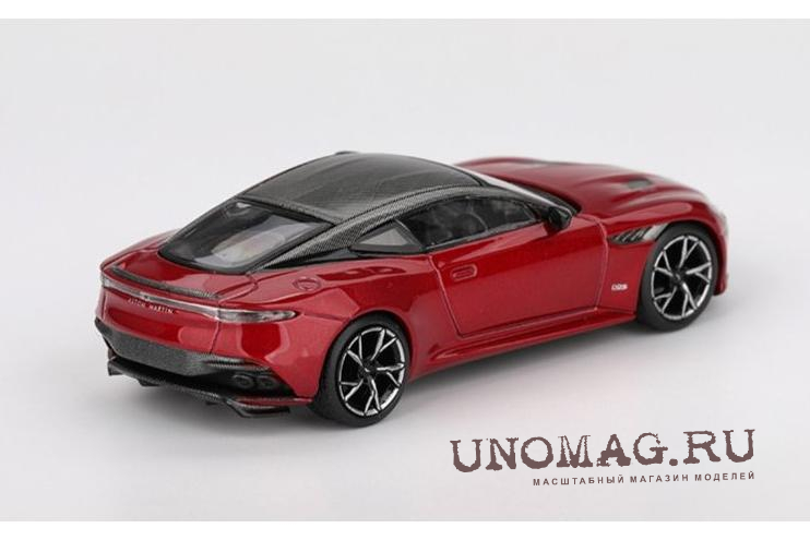 ASTON MARTIN DBS, Hyper red