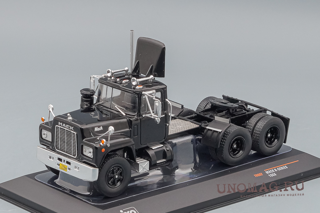 MACK R-Series (1966), black