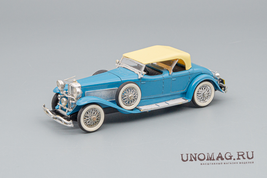 DUESENBERG "SJ" torpedo Phaeton Cabriolet (1934), light blue