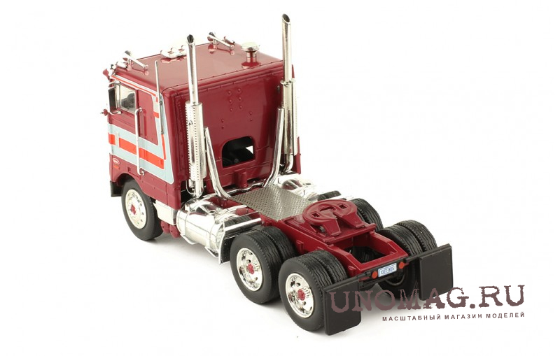 PETERBILT 352 “Pacemaker” 1979 red