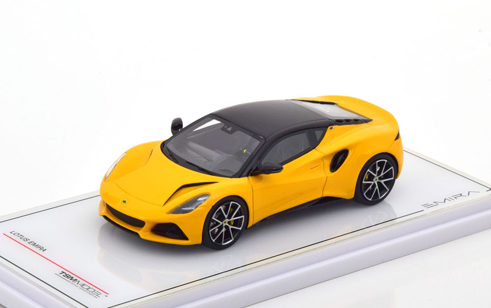LOTUS Emira (2022), yellow black
