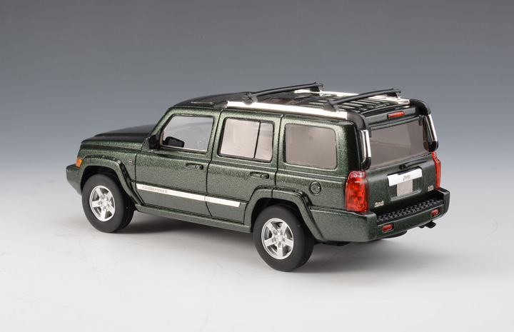 JEEP Commander (2011), green metallic