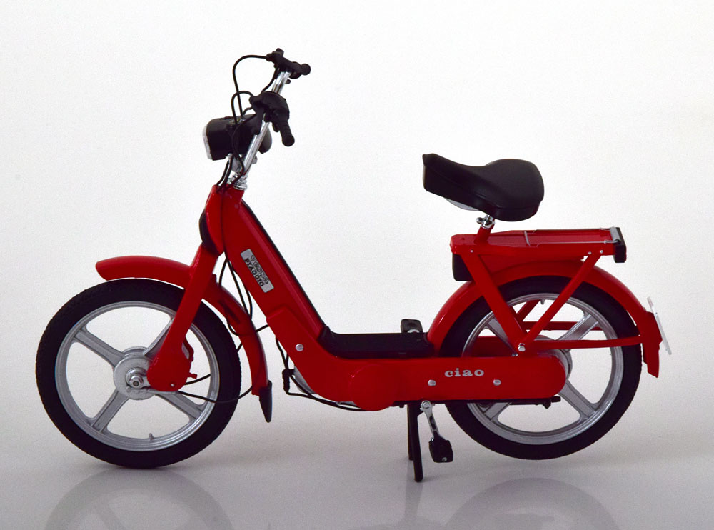 VESPA Piaggio Ciao, red