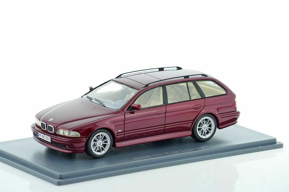 BMW 530i Touring (E39) 2002 Metallic Dark Red