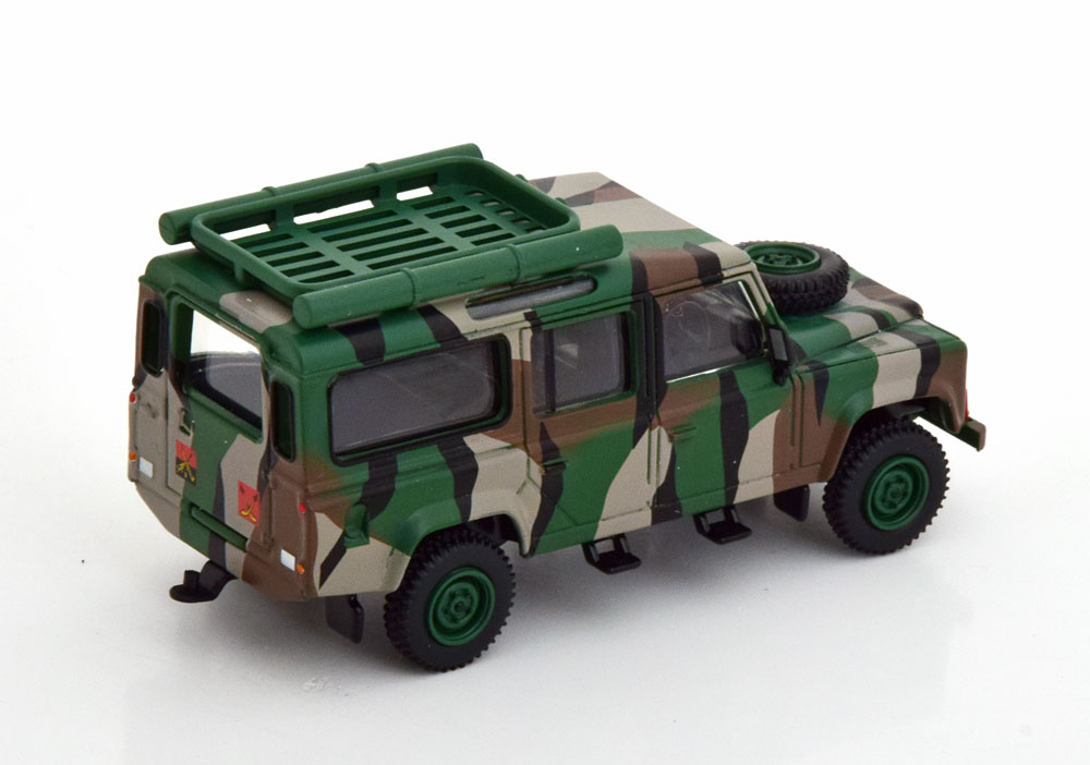 LAND ROVER Defender 110 Malaysian Army, camouflage