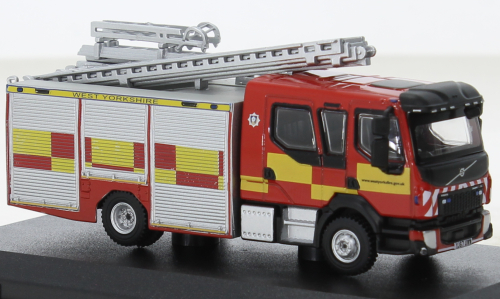 VOLVO FL Emergency One Pump Ladder West Yorkshire Fire Engine