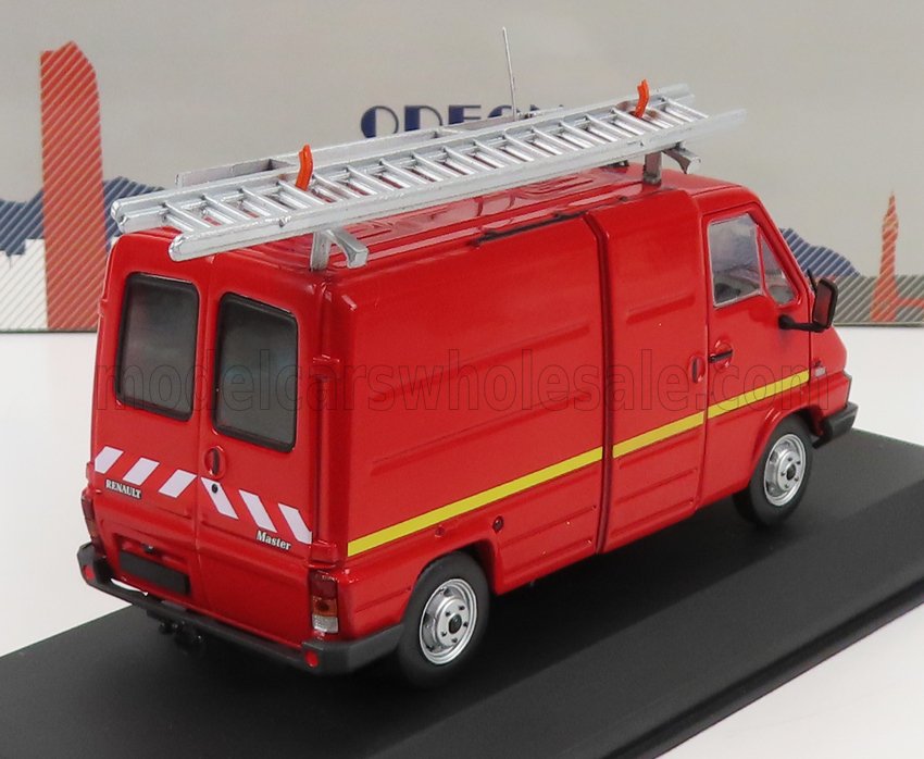 RENAULT Master T30 Van Vtu Villiers Sapeurs Pompiers (1981), Red