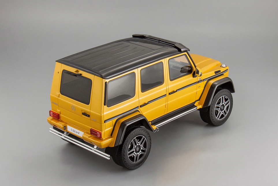 MERCEDES-BENZ G500 4x4, yellow