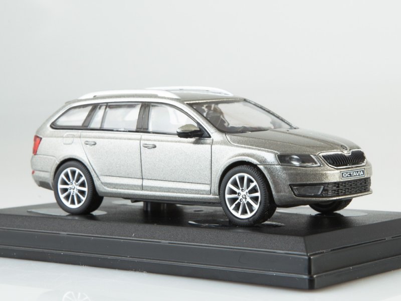 SKODA Octavia III Combi 2013 Cappuccino Beige Metallic