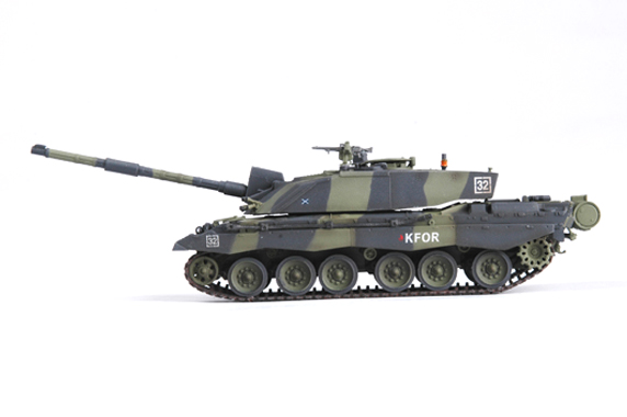 Alvis Vickers Challenger 2 Display Model British Army KFOR #32 Kosovo 1999