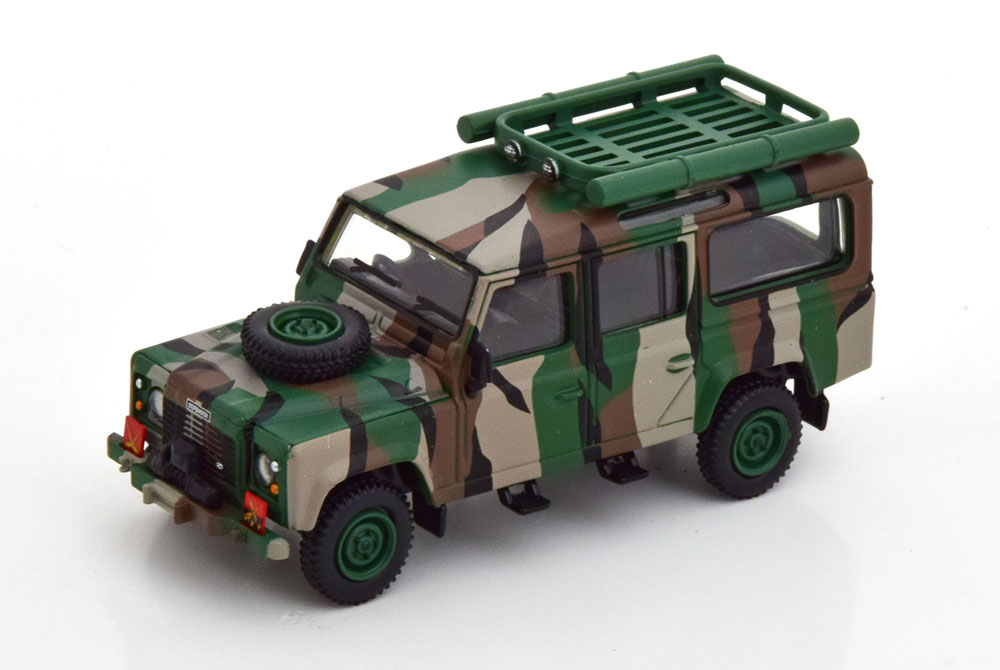 LAND ROVER Defender 110 Malaysian Army, camouflage