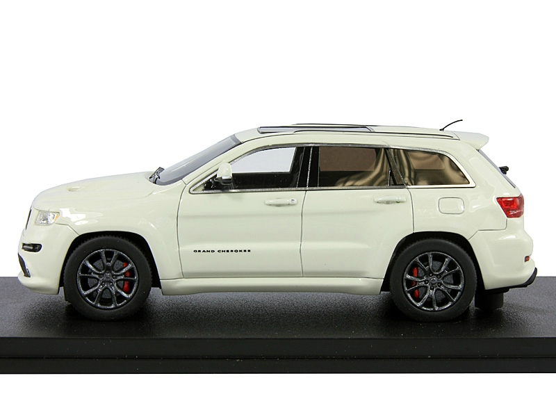 JEEP Grand Cherokee SRT8 (2012), white