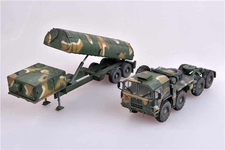 Nato M1014 MAN Tractor & BGM-109G Ground Launched Cruise Missile