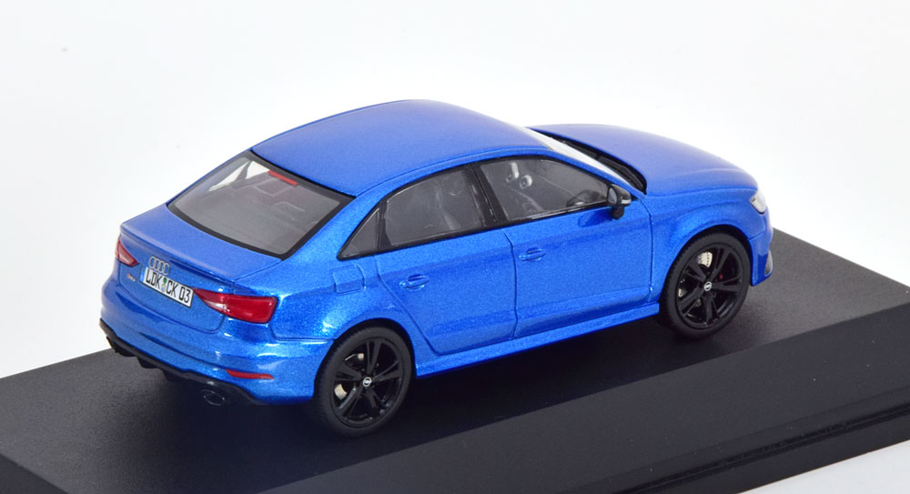 AUDI RS3 Saloon (2016), blue metallic