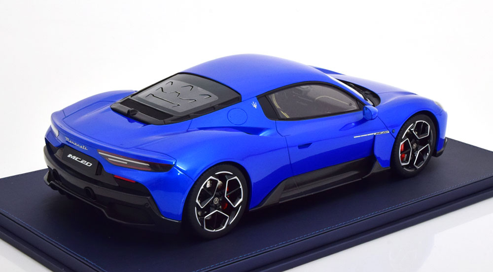 MASERATI MC20 (2020), blue-metallic