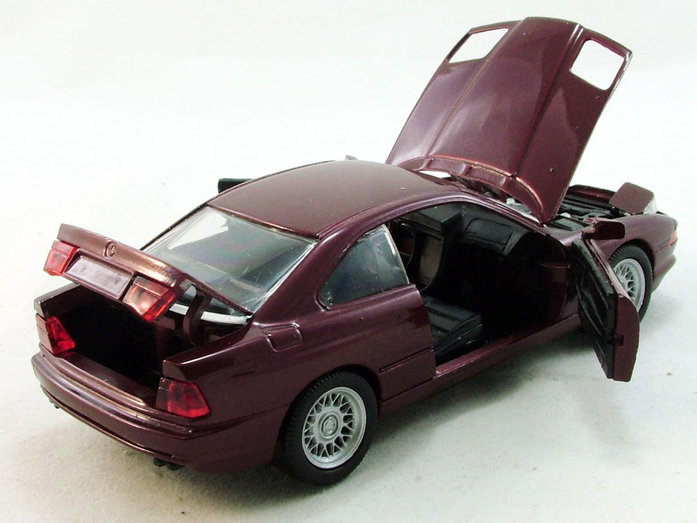 BMW 850i (1995), dark red