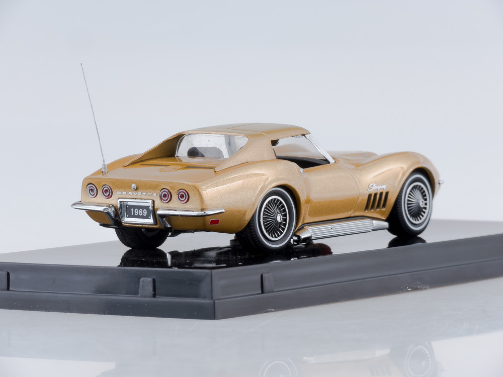 CORVETTE Coupe (1969), riverside gold