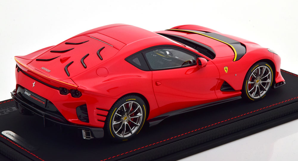 FERRARI 812 Competizione (2021), red yellow