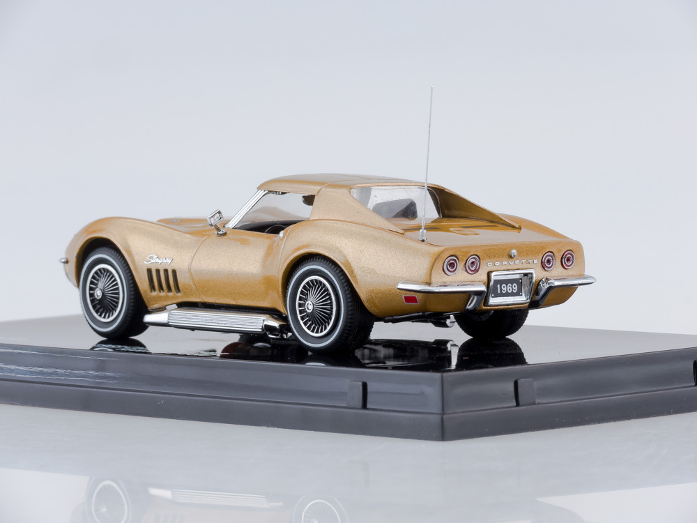 CORVETTE Coupe (1969), riverside gold