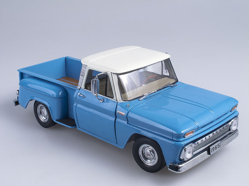 CHEVROLET C-10 Stepside Pickup (1965), light blue