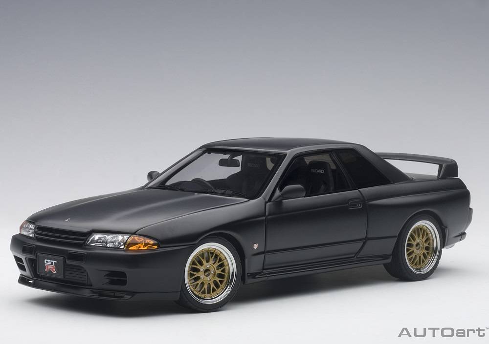 NISSAN Skyline GT-R R32 Tuned version, matt black