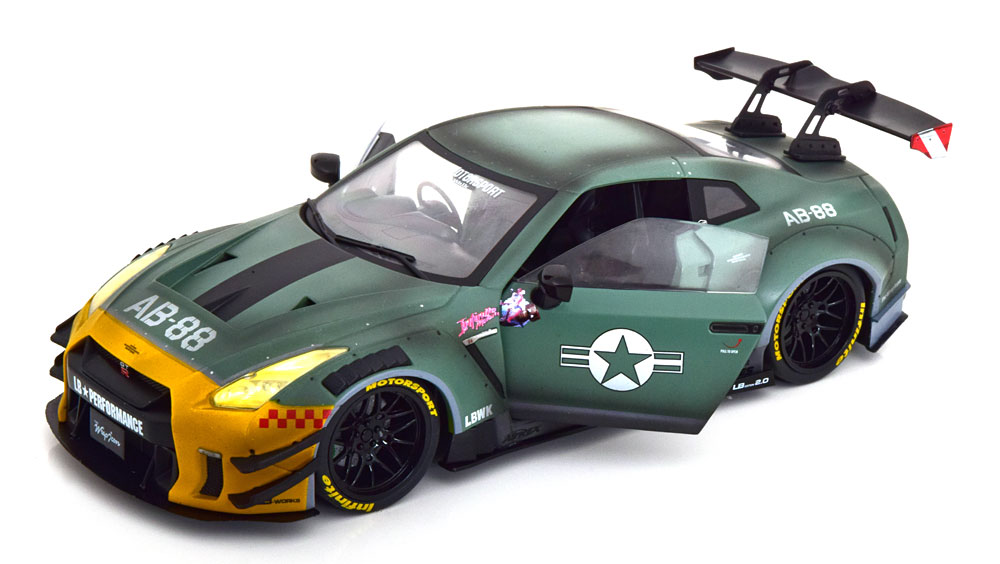 NISSAN GT-R (R35) Liberty Walk Body Kit, camouflage