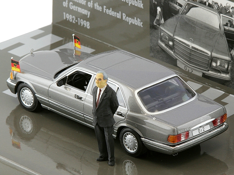 MERCEDES-BENZ 500 SEL W126 Helmut Kohl (1989), silver