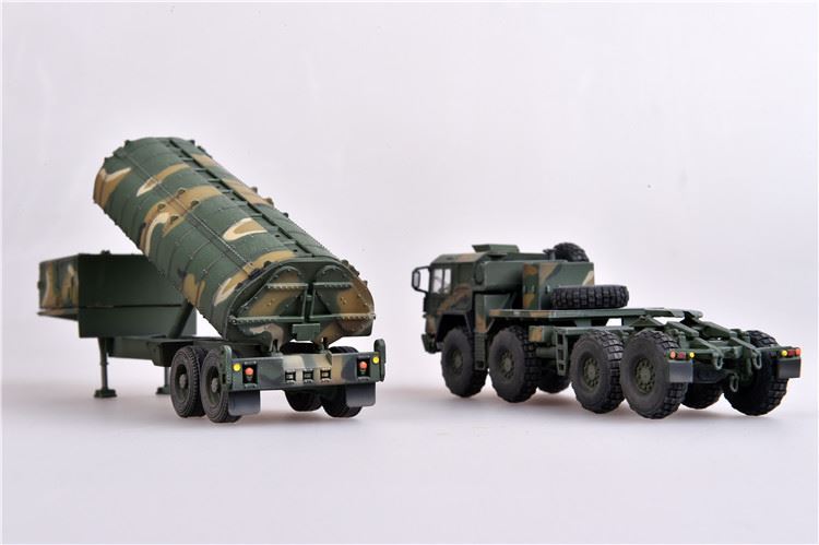 Nato M1014 MAN Tractor & BGM-109G Ground Launched Cruise Missile