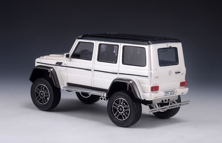 MERCEDES-BENZ G500 4x4 W463 (2015), metallic white
