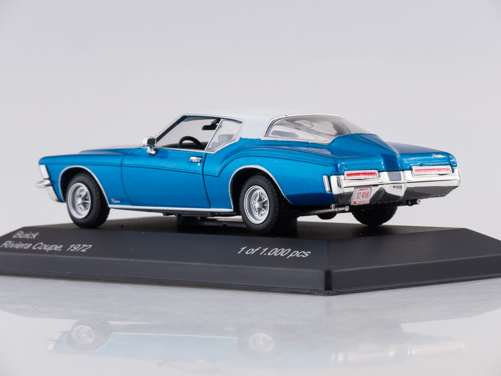 BUICK Riviera Coupe (1972), metallic blue/white