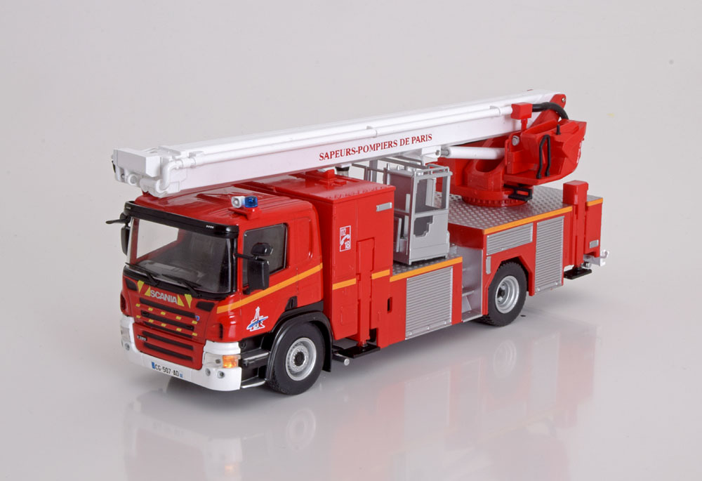 SCANIA P320 fire engine Paris, red