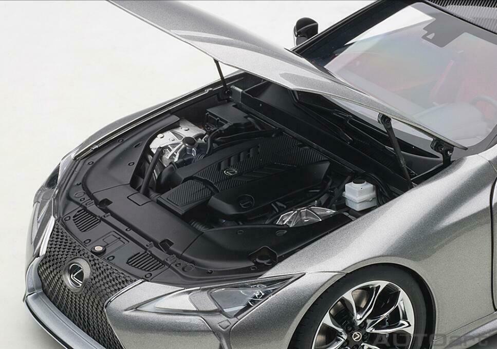 Lexus LC500 Coupe 2016 (silver)