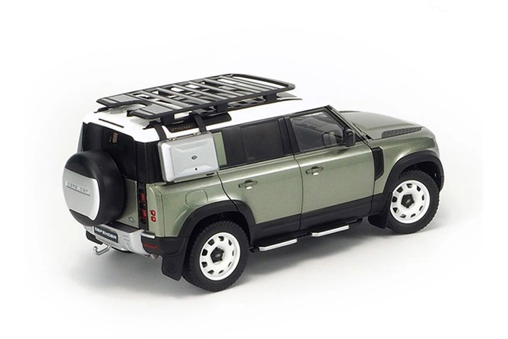 LAND ROVER DEFENDER 110 WITH ROOF PACK - 2020 - PANGEA GREEN