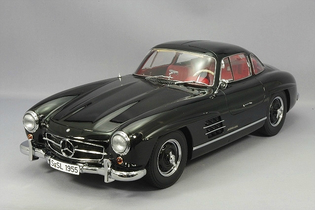 MERCEDES-BENZ 300SL Gullwing, black